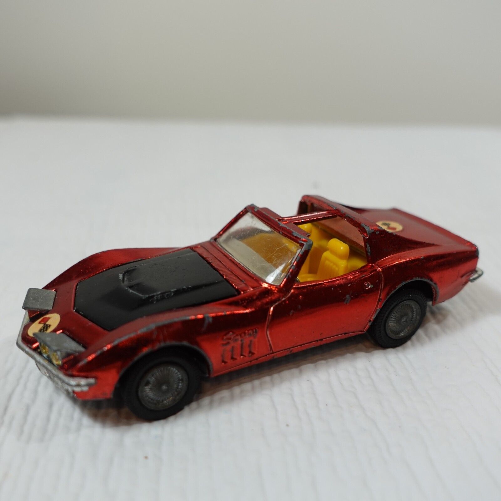 Corgi toys Chevrolet Corvette Stingray Coupe red T-Top diecast model ...