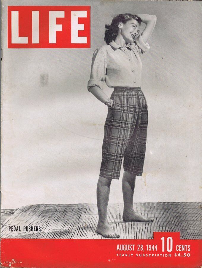 ORIGINAL Vintage Life Magazine August 28 1944 Pedal Pushers - Magazines