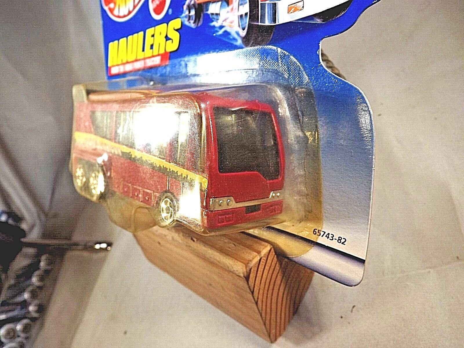 1998 Hot Wheels Haulers GOIN' DOWNTOWN Metro Bus Maroon w/Chrome 5 ...