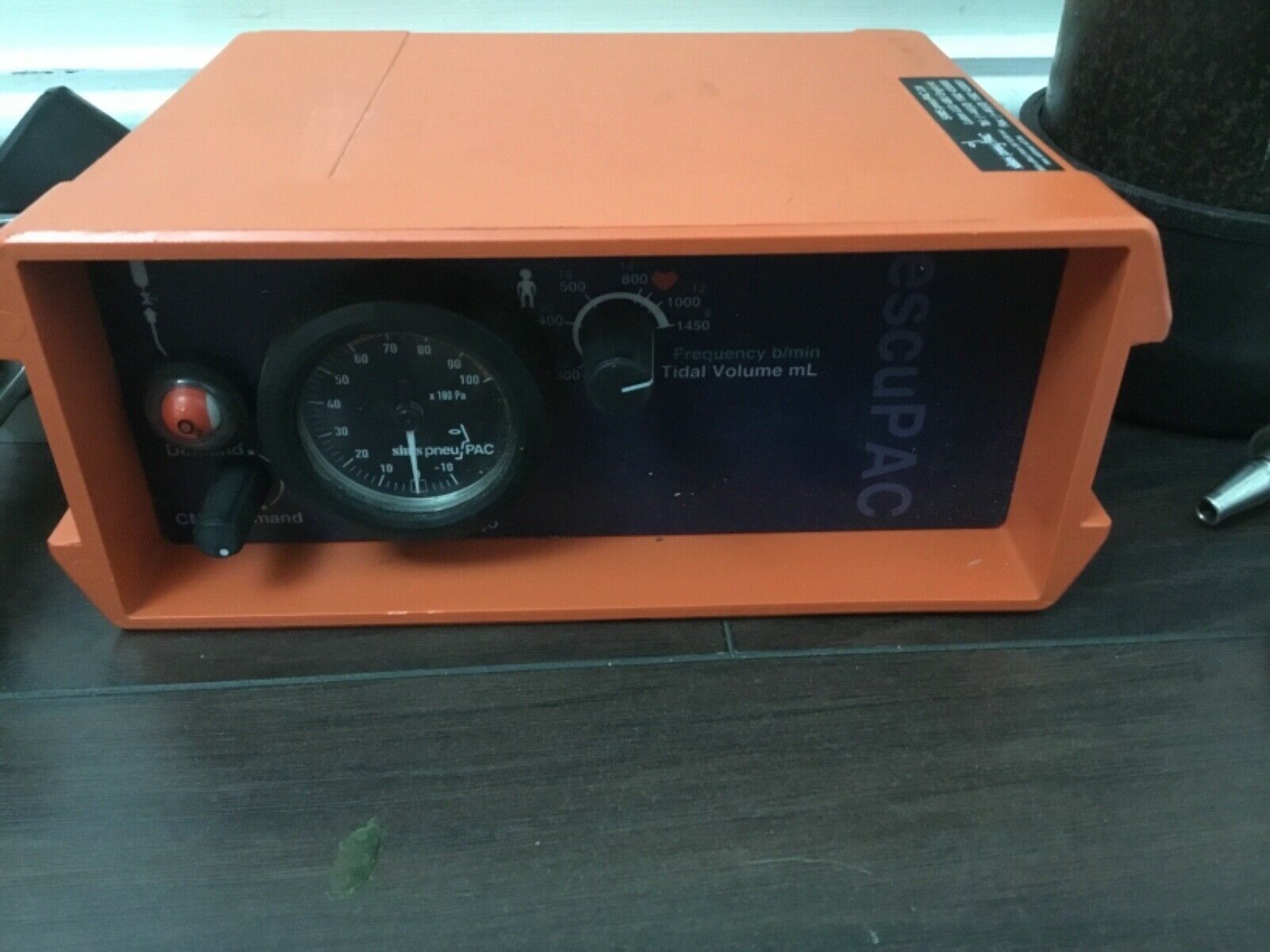 SMITHS PNEUPAC PARAPAC 2D TRANSPORT VENTILATOR MRI COMPATIBLE HOSPITAL ...