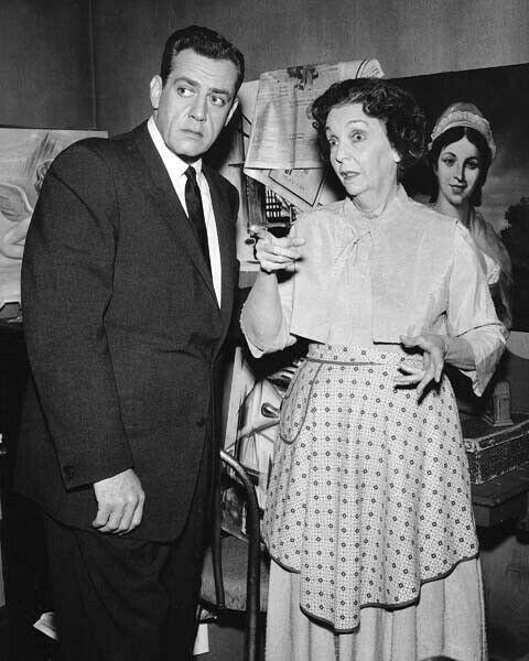 Perry Mason 1950's TV series Raymond Burr with artwork 8x10 inch photo ...