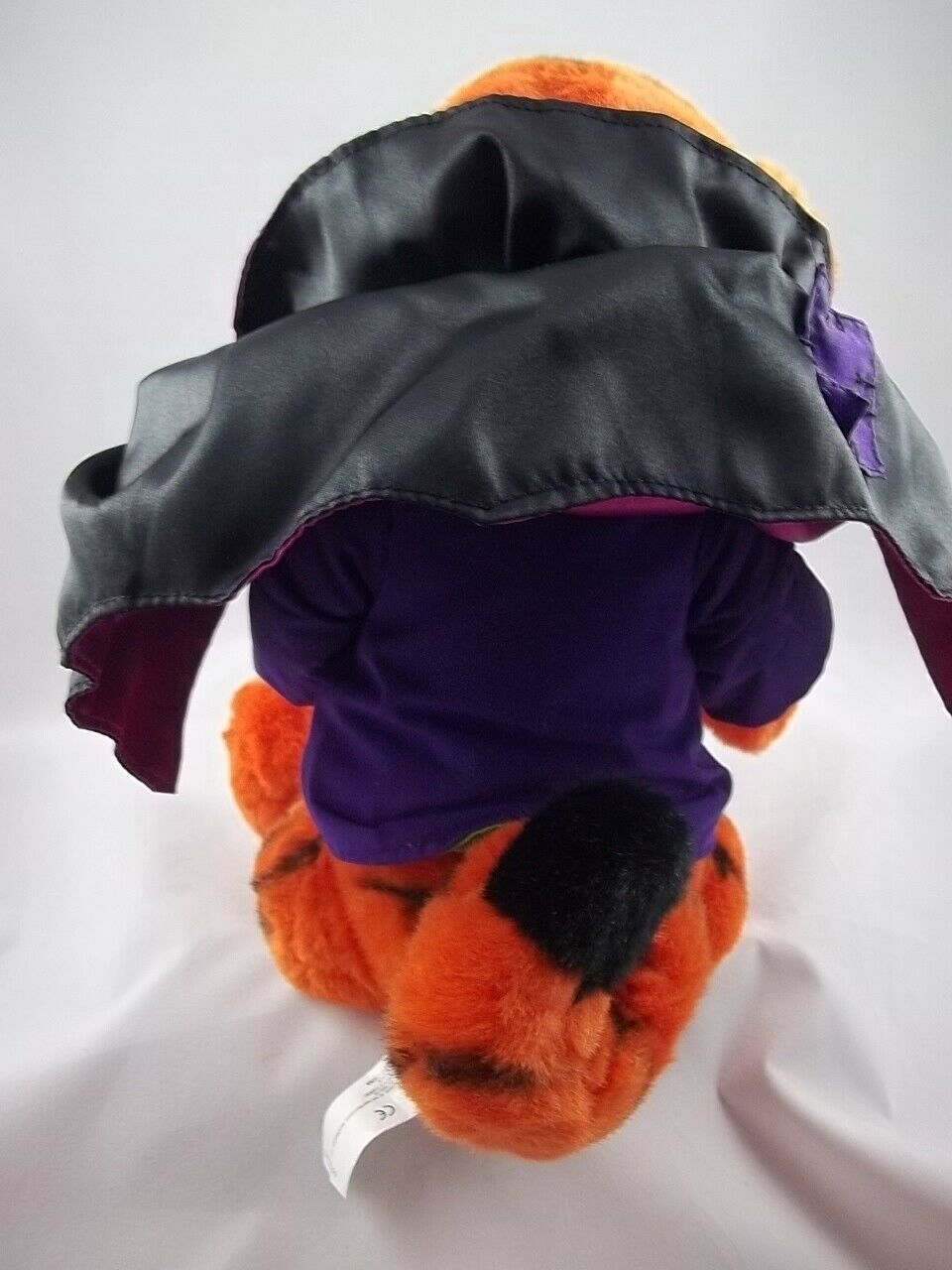 DISNEY Store 14" Vampire Dracula Tigger Winnie the Pooh&Friends Plush ...