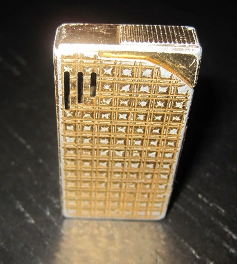 Vintage WIN MARK V Gold Tone Electric Spark Automatic Torch Lighter - Other