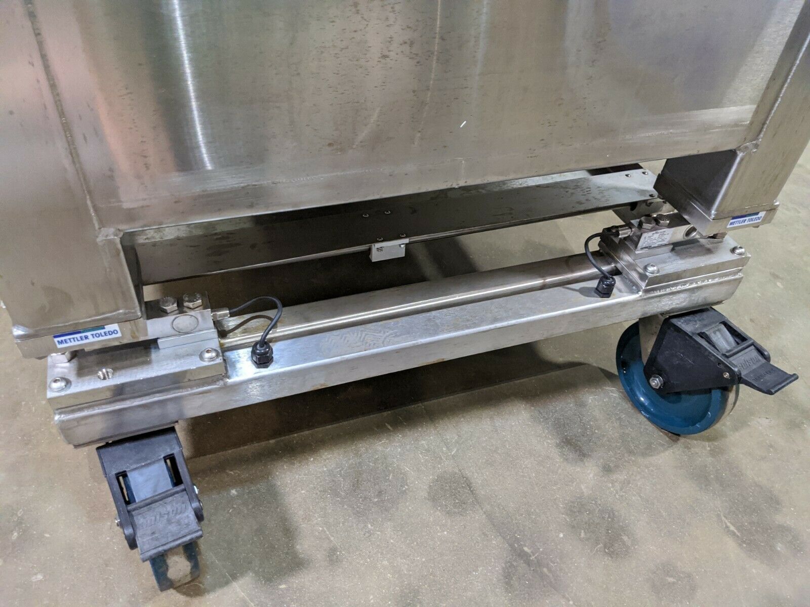 Conecraft 1000L Stainless Steel BioProcess Biocontainer Bin Tote w ...