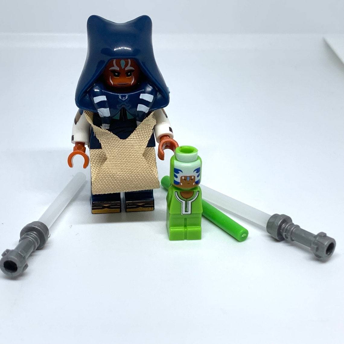 Pav-ti and Baby Ahsoka Minifigures Star Wars Tales of the Jedi ...