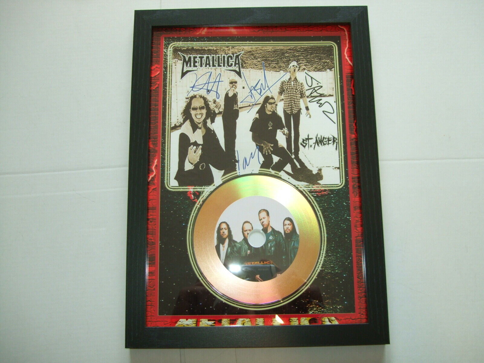 METALLICA SIGNED DISC 76 - Everything Else