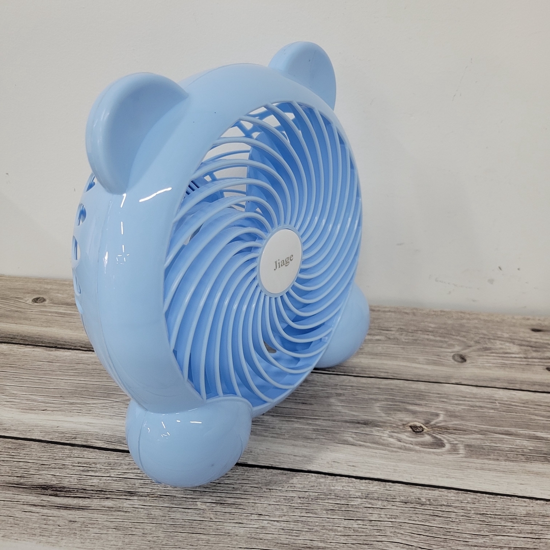 Jiage USB-powered desktop fans Blue USB-Powered Desktop Fan - Every ...