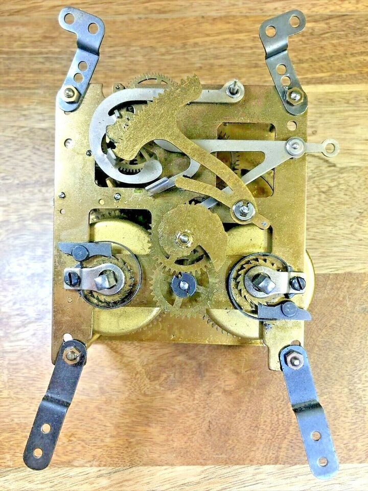 Mauthe Clock Movement (#2) Minute Wheel (See Pics to ID Movement ...