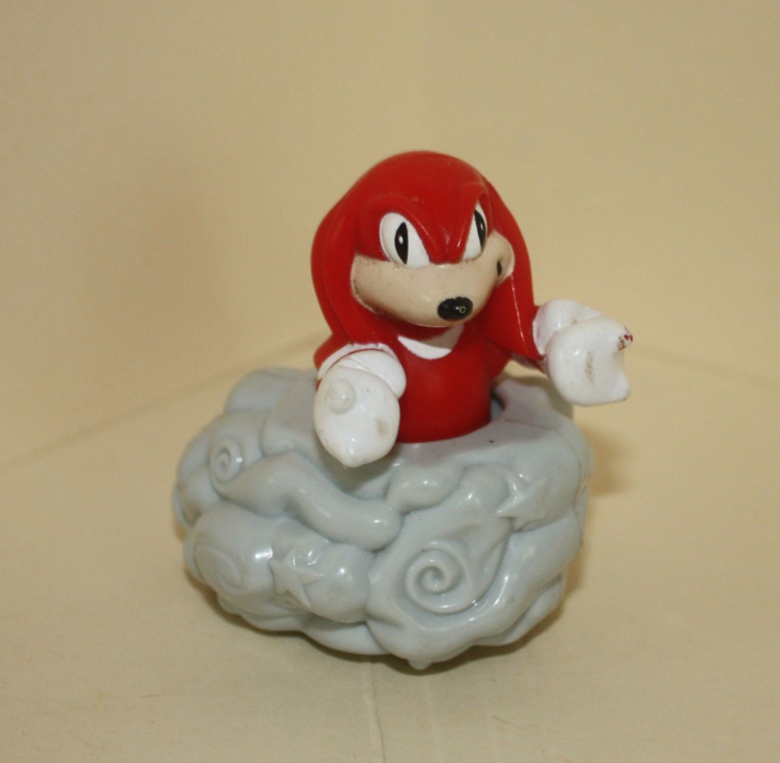 1994 McDonalds Sonic the Hedgehog Knuckles - Fast Food