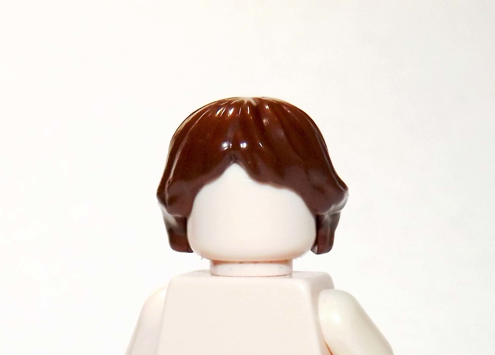 HG Brown Wavy Feathered Hair For Bricks Minifigures - LEGO (R) Minifigures