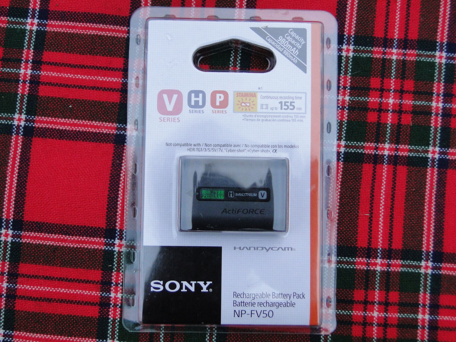 Sony NP-FV50 Genuine HandyCam V/H/P-Series Li-Ion Battery 950mAh NOS - Batteries