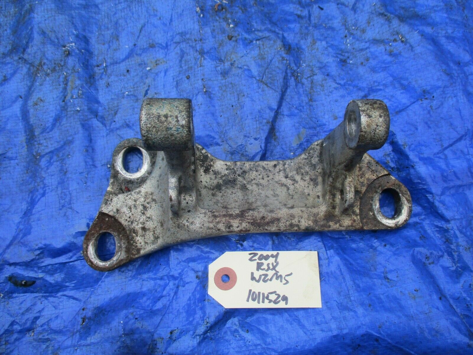 02-06 Acura RSX Type S K20A2 manual transmission bracket engine mount ...