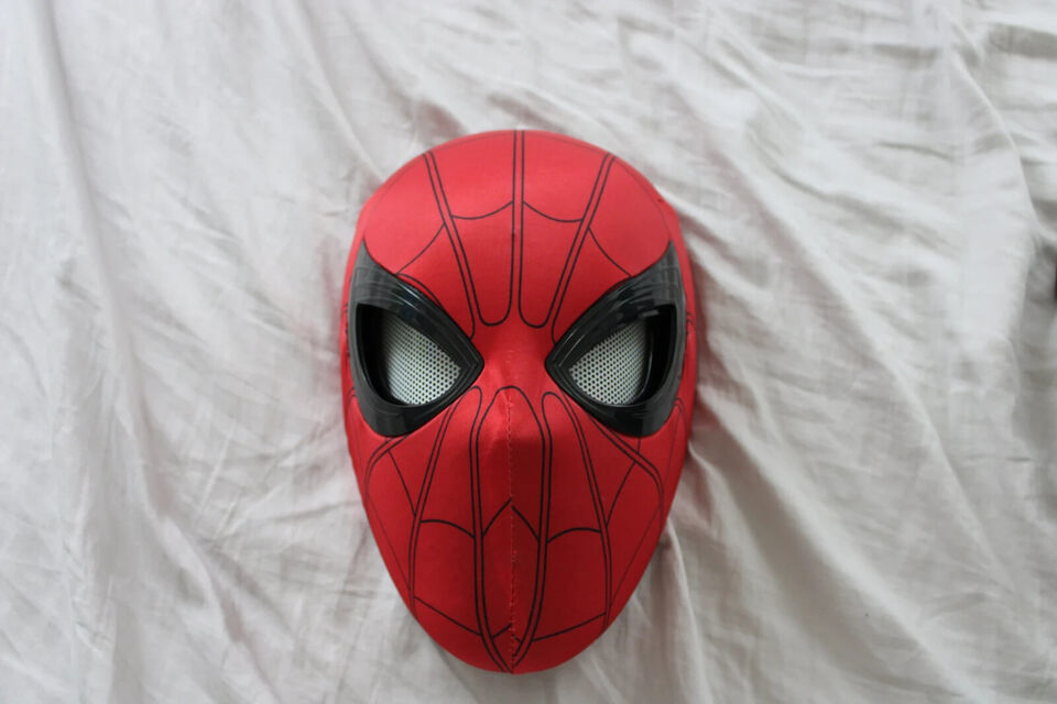 Spider Man Mask Moving Eyes Blinking Winking Lenses Manual Chin Jaw ...