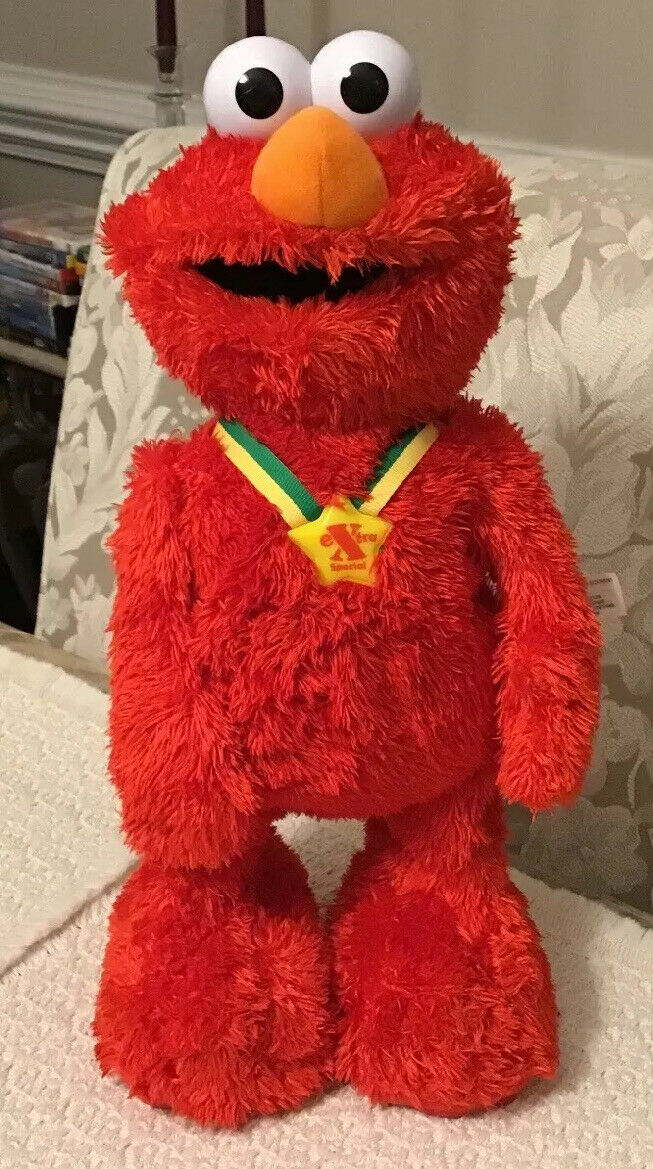 Fisher Price TMX Elmo Extra Special Edition - Reveal Secret Surprises ...