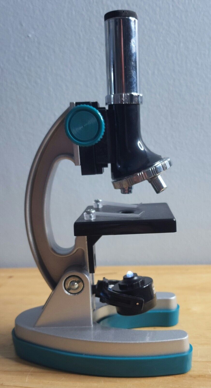GeoSafari MicroPro Microscope - Microscopes & Chemistry