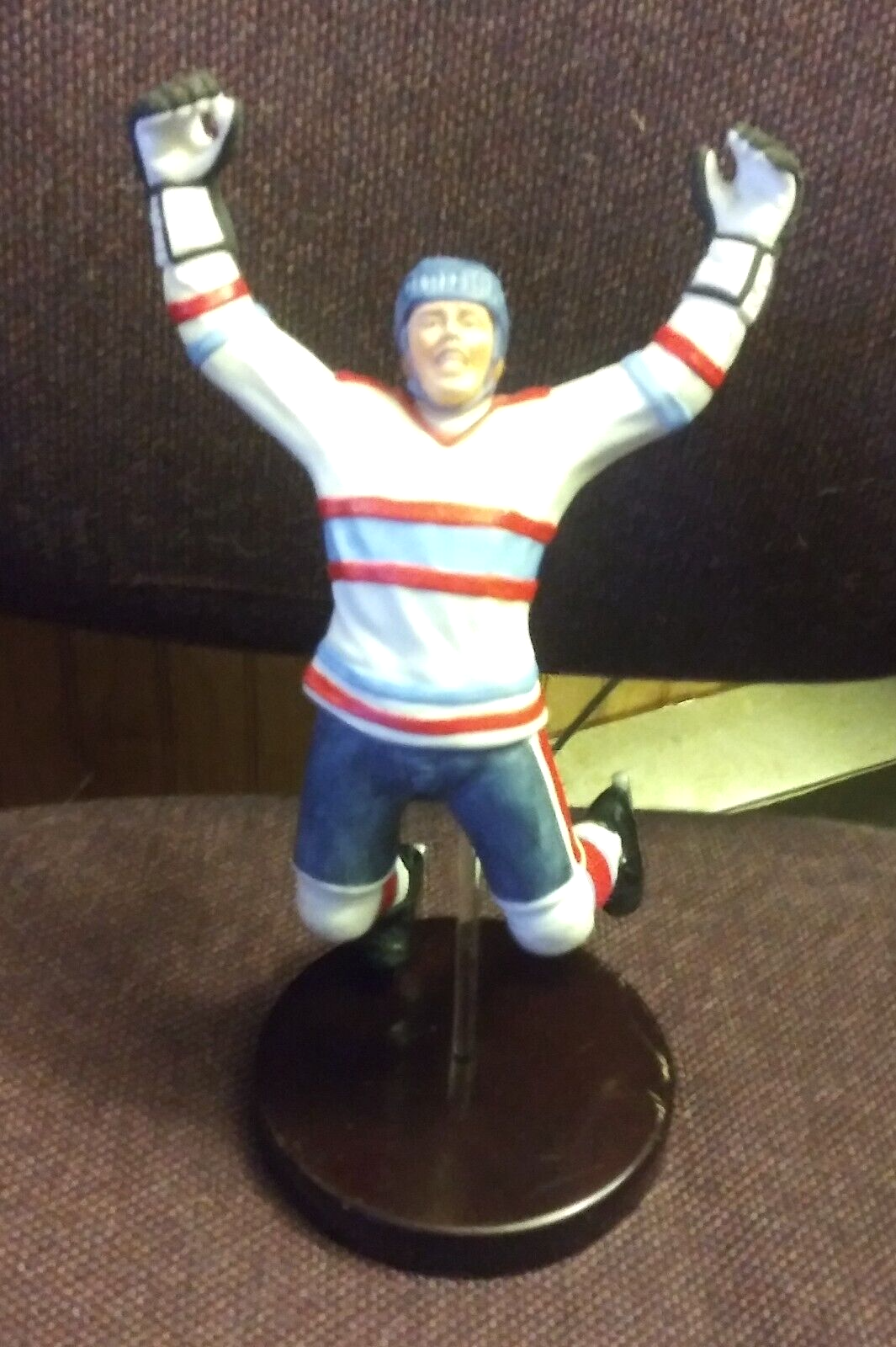 Michael Roche 1985 Enesco Imports Corp 12” Hockey Player Figurine ...