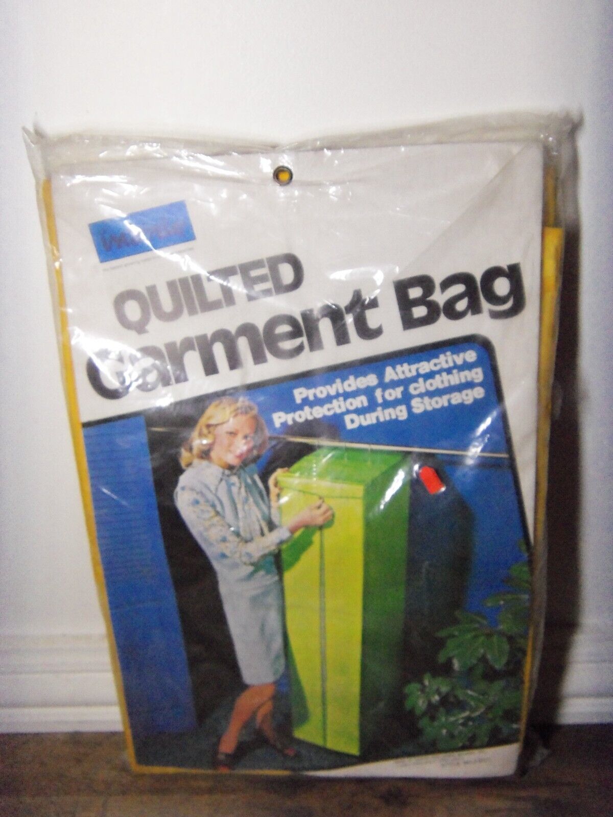 INTERIO YELLOW QUILTED GARMENT BAG STYLE NO.1001 UNOPENED VINTAGE 1983 ...