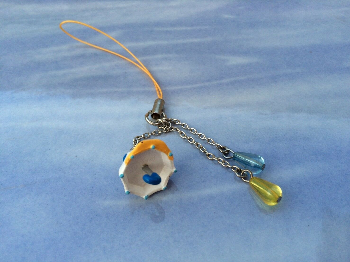 Disney Donald Duck Strap, Keychain. Small Umbrella Theme. Very pretty ...
