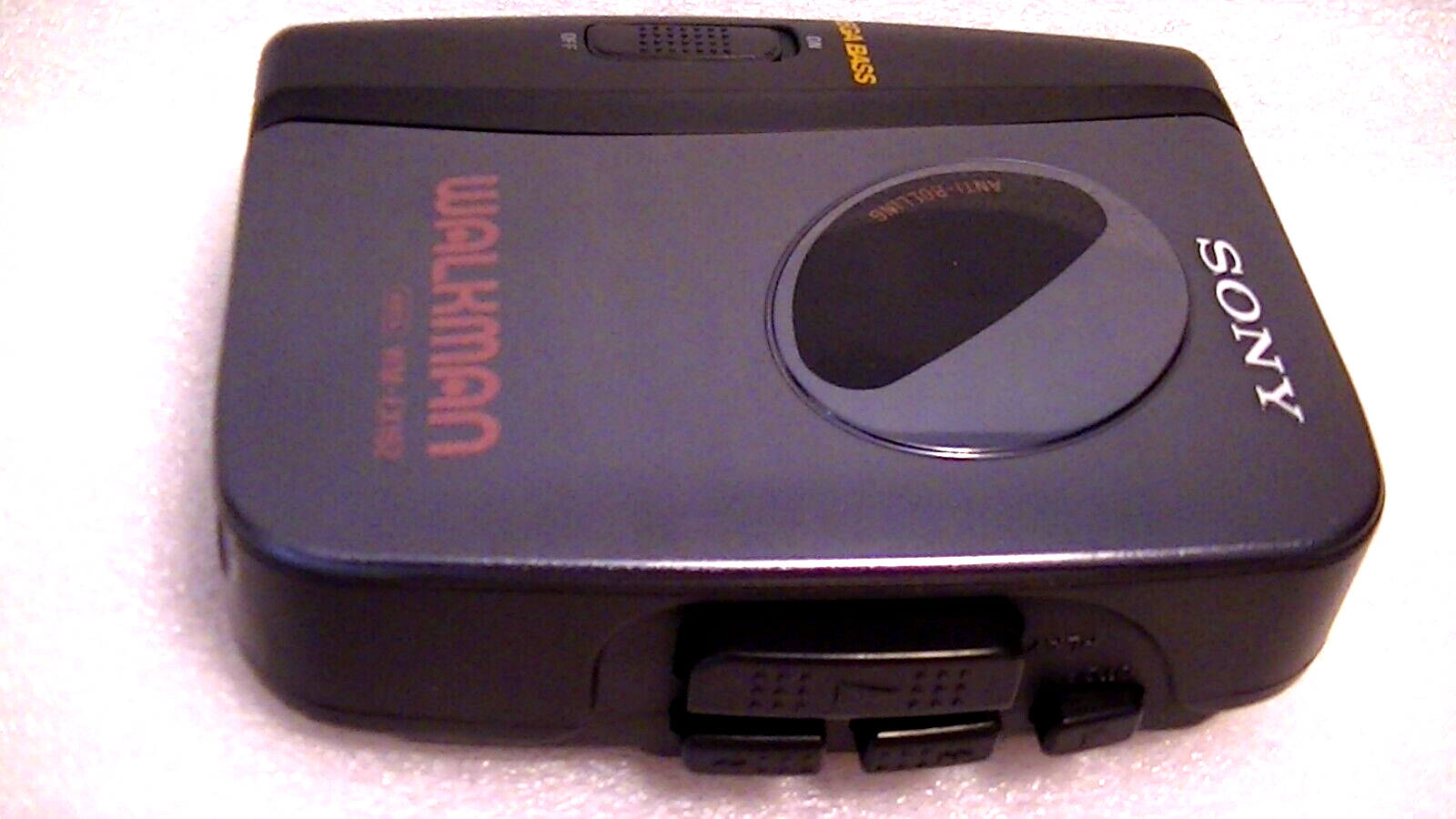 Restored VINTAGE SONY WALKMAN CASSETTE PLAYER WM-EX162, Works very well ...