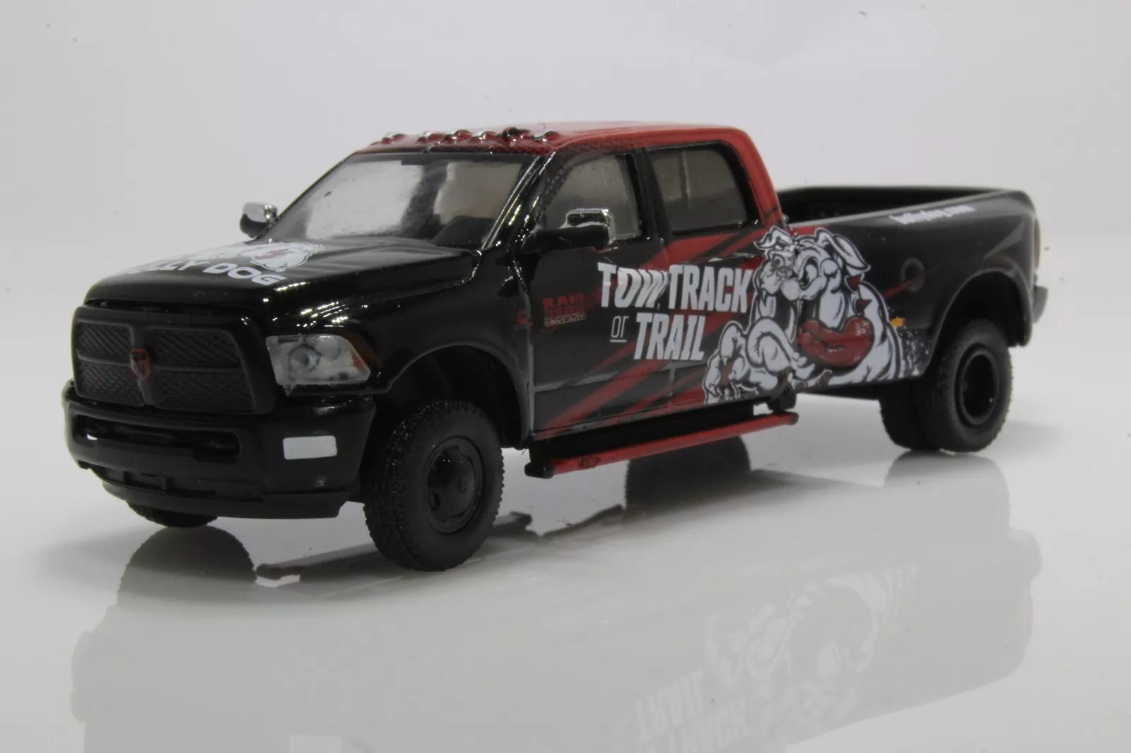 New Diecast 2018 Dodge Ram 3500 Dually Bully Dog Pickup Truck 1:64 ...