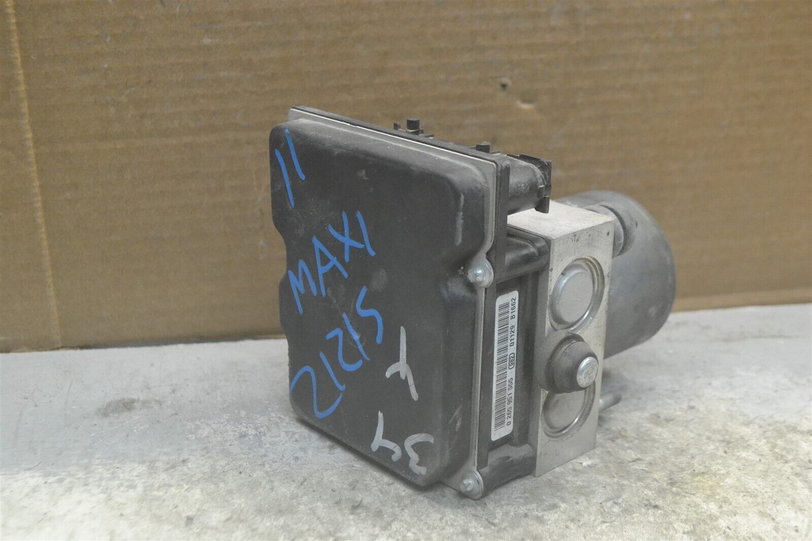 2011-2013 Nissan Maxima ABS Pump Control OEM 47660ZY70A Module 550-2A8 ...