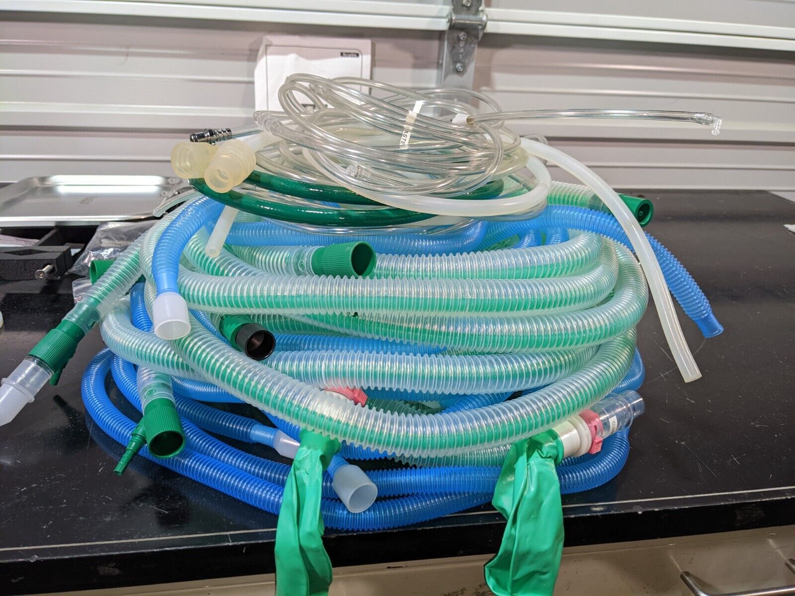 Smiths SurgiVet AES Active Evacuation System V7300 / LOT OF 2 WITH ...