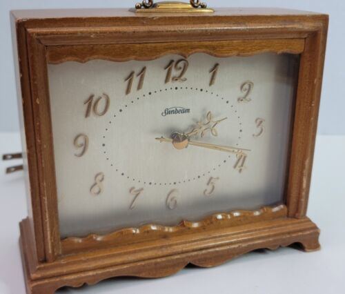 VTG Antique Sunbeam Wooden Electric Clock Model A300 Bedroom Mantle ...
