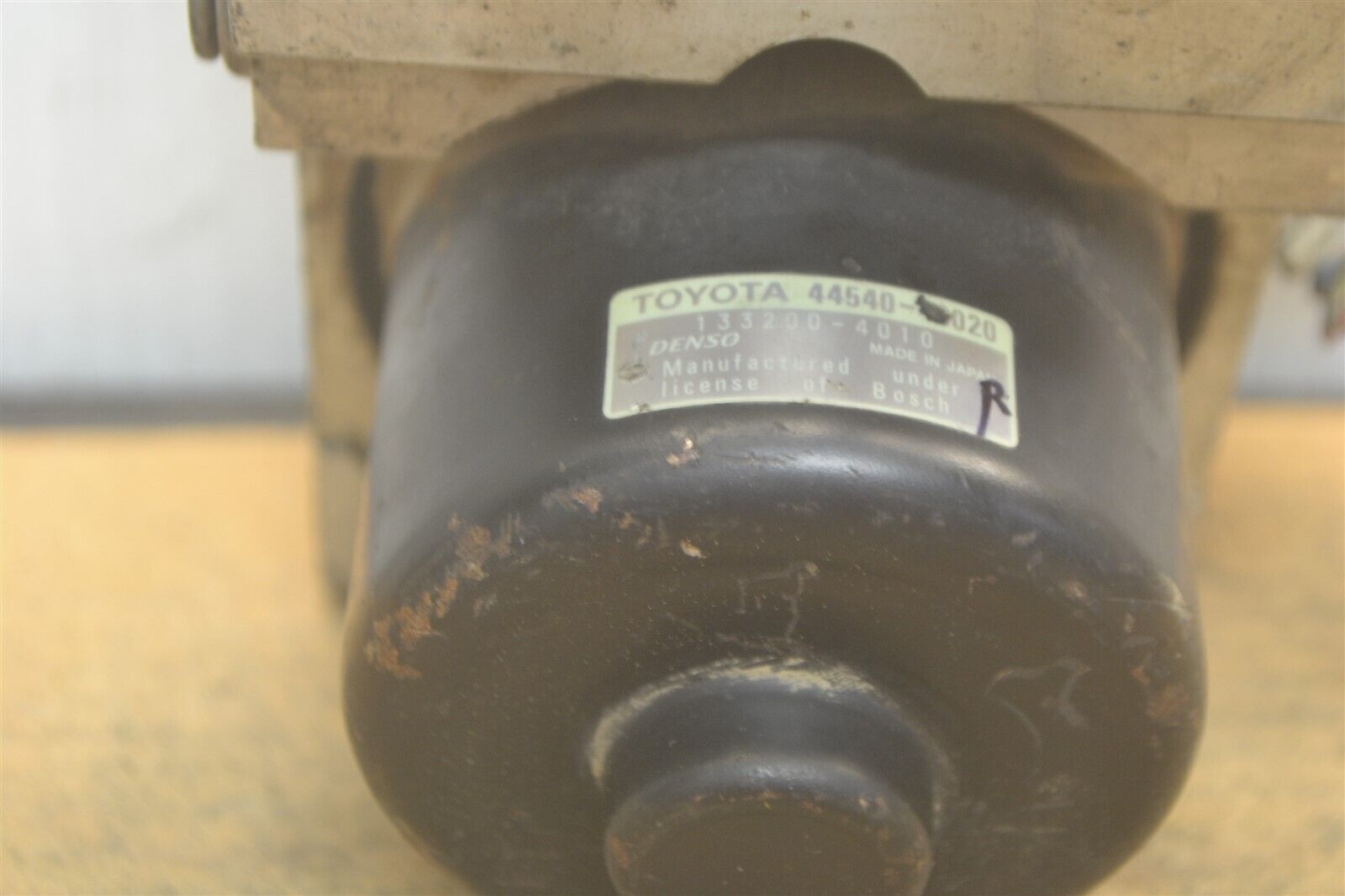 1999-2000 Lexus RX300 ABS Anti Lock Brake Pump Control 4454048020 ...