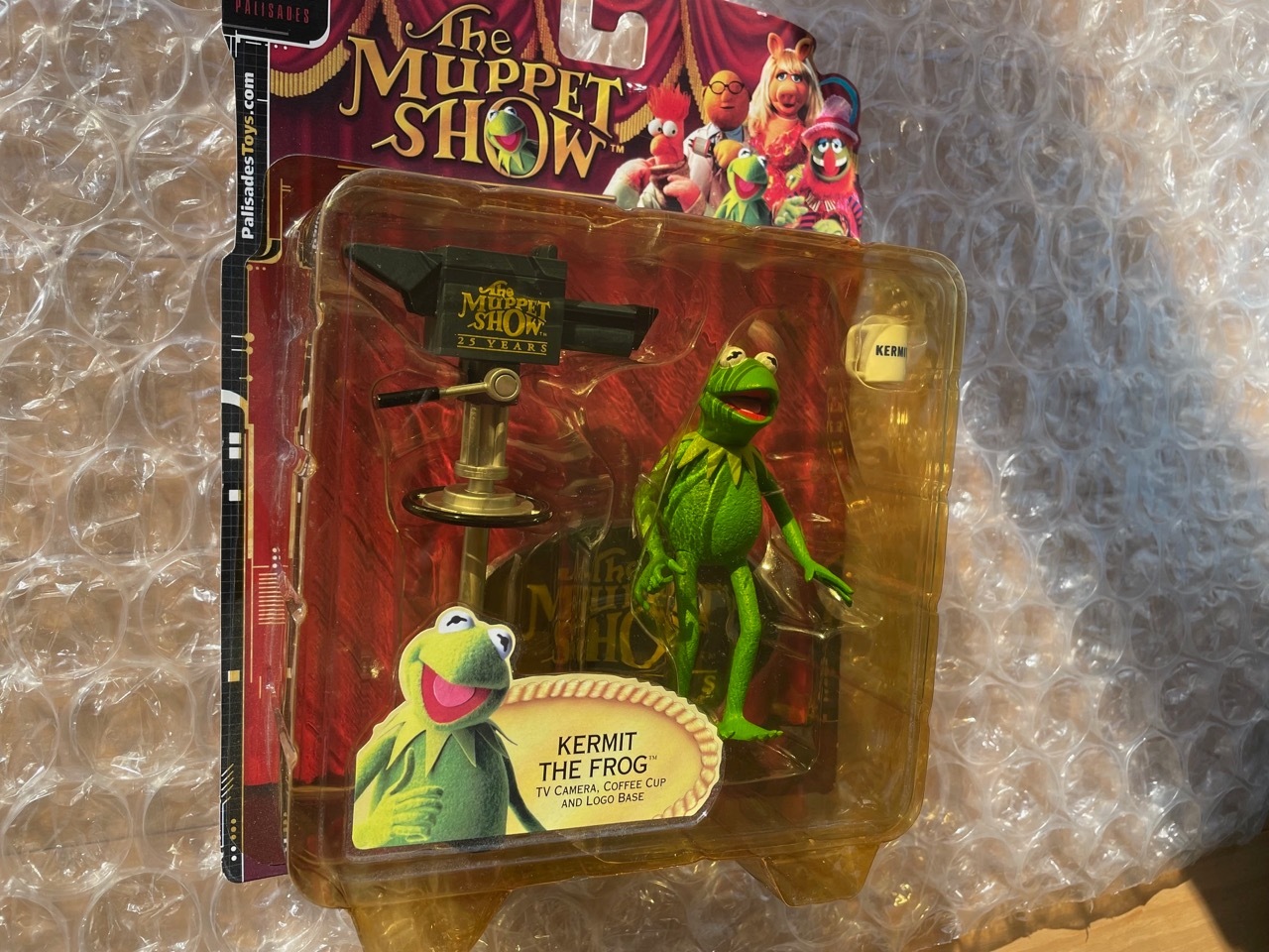 Muppet Palisades Kermit Figure - NEW - Muppets Series 1 - Action Figures
