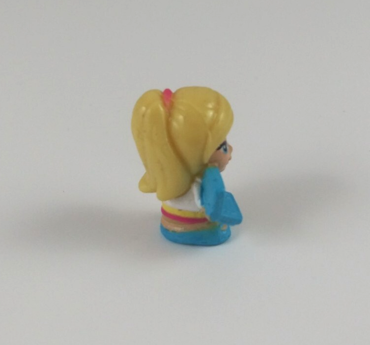 Squinkies Mattel Barbie Blind Bag Customer Service Barbie Holding ...