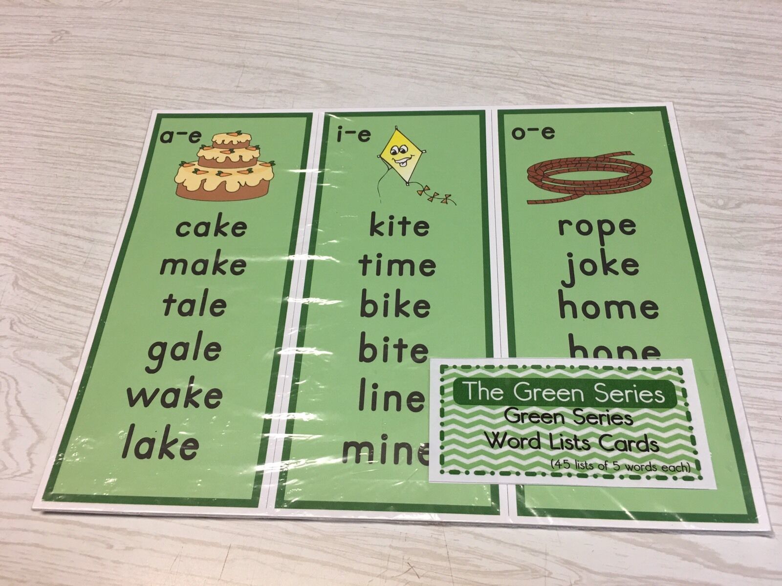 The Green Series - Word Lists (42 lists of 6 words each) Montessori ...
