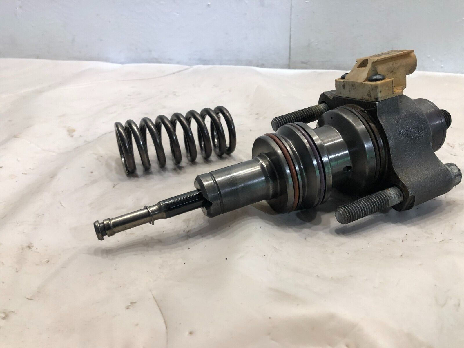 FOR PARTS PACCAR MX13 DIESEL ENGINE 1861200 UNIT PUMP FUEL PUMP ...