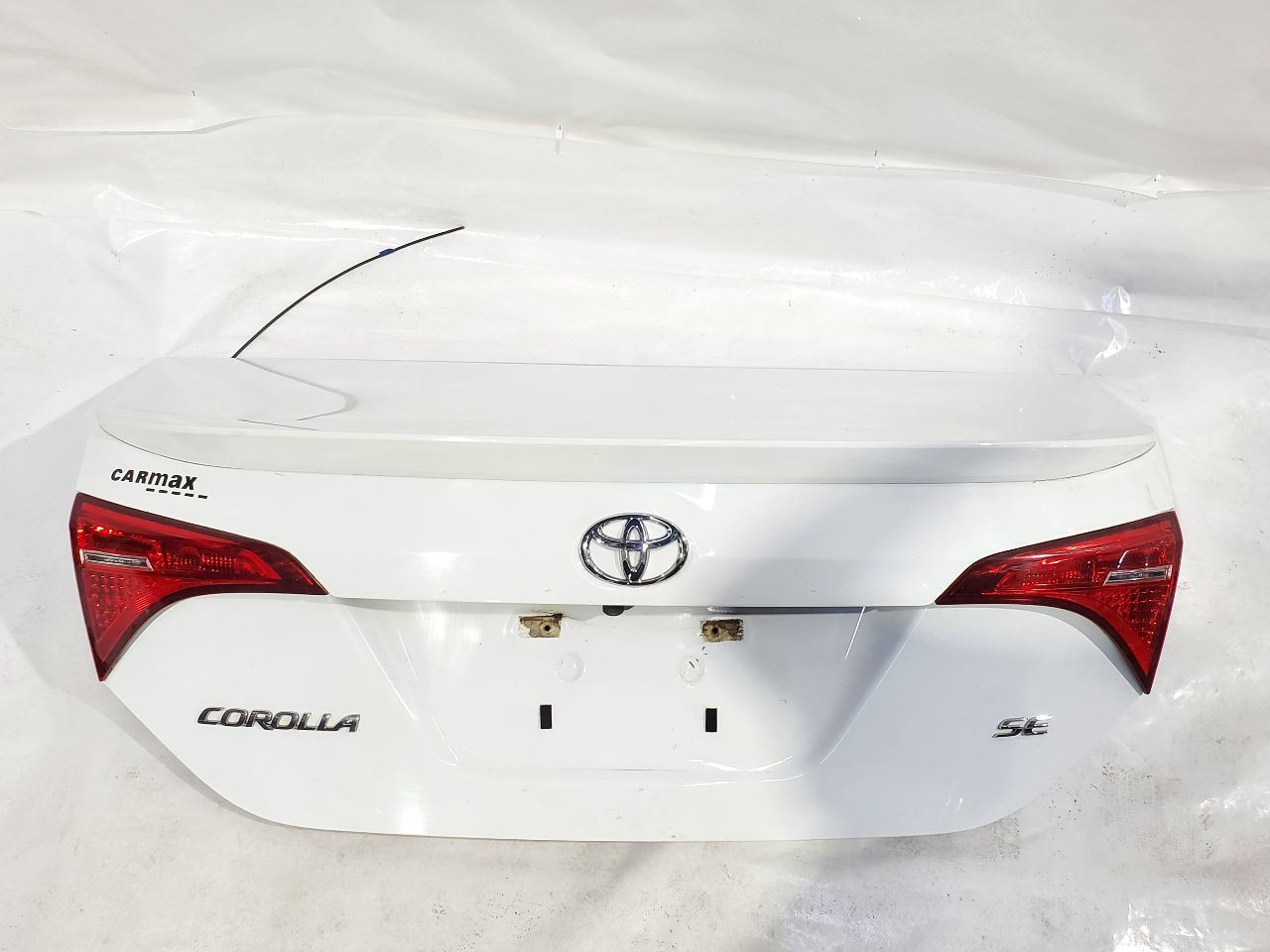 2019 Toyota Corolla OEM Trunk Lid 040 Super White with Spoiler Lights ...