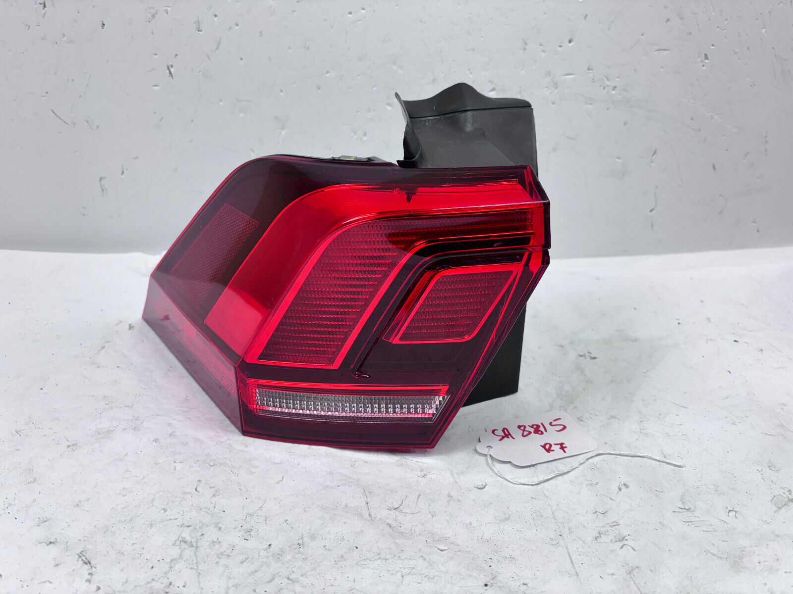 2018 2019 2020 2021 2022 2023 2024 VW TIGUAN LED REAR LEFT OEM TAIL ...