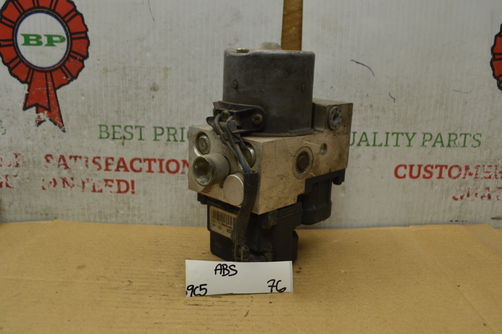 2004-2005 Dodge Durango ABS Pump Control 52010403AC Module 76-9C5 - ABS ...