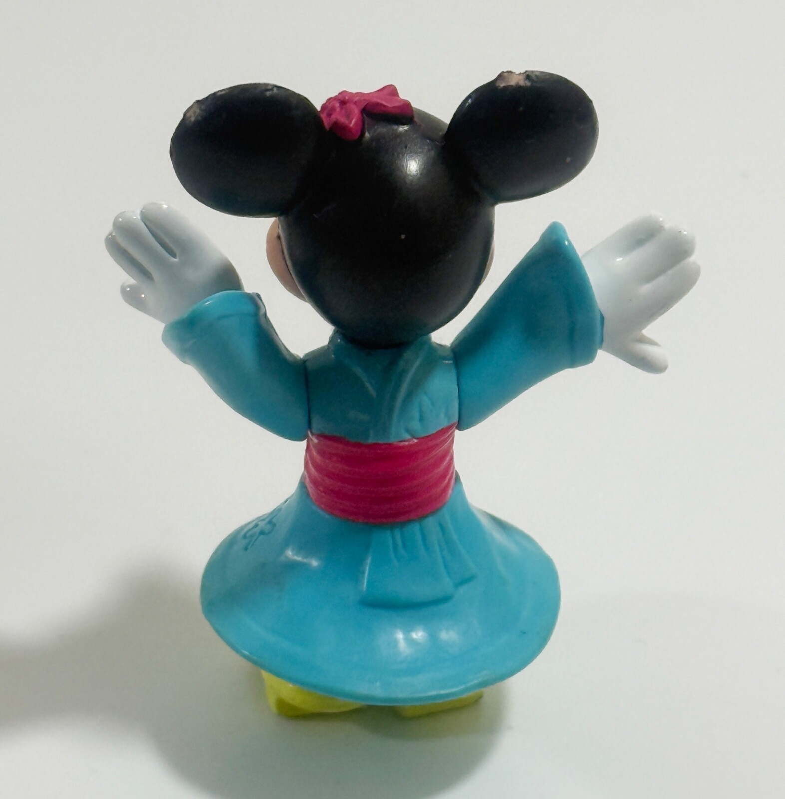 Vintage Disney Epcot Center Minnie Mouse Wearing A Kimono 3.25" Vinyl ...