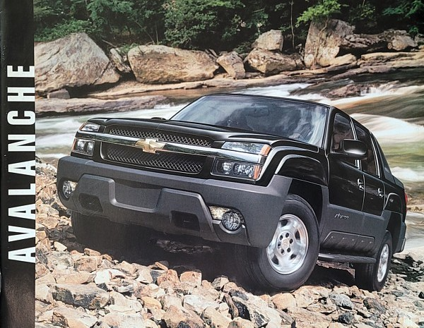 2003 Chevrolet AVALANCHE sales brochure catalog US 03 Chevy 4x4 - Chevrolet