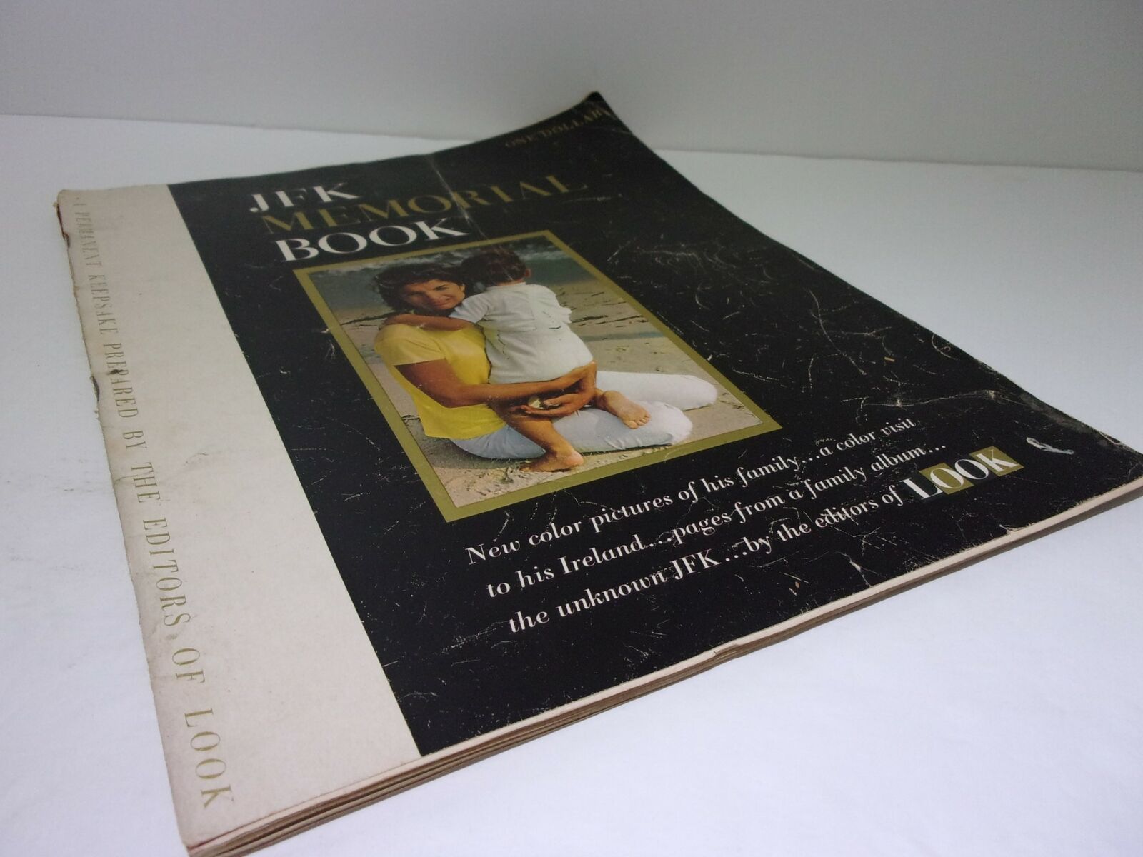 1964 Look Magazine: JFK Memorial Book - Magazines