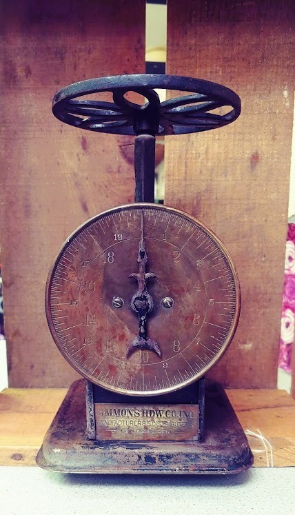 Antique Simmon's Hardware 20 Pound Countertop Scale - Scales