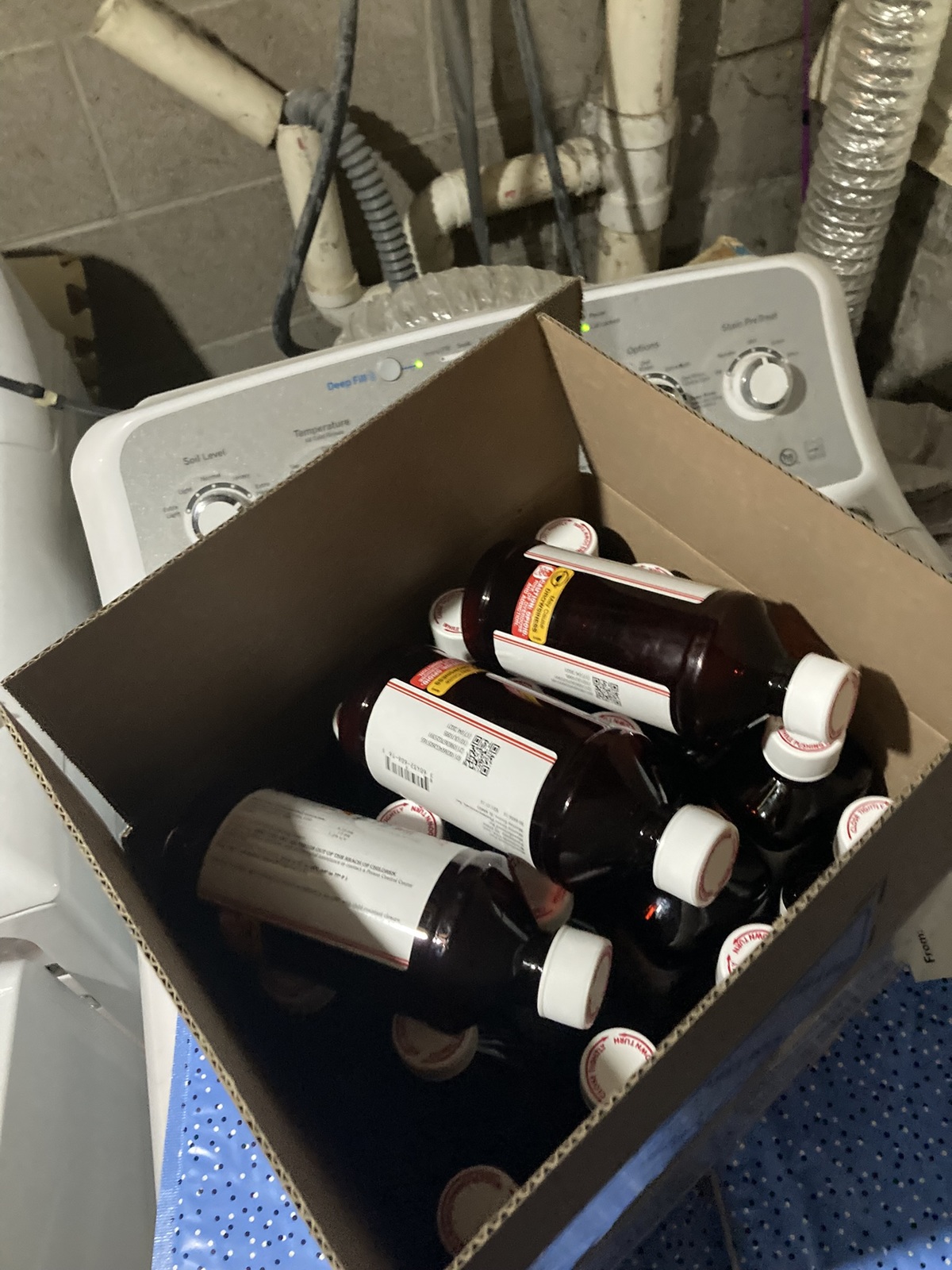 10 Empty Wockhardt, Tris, Pai, Quagen, or Akorn pint bottle - Collectibles