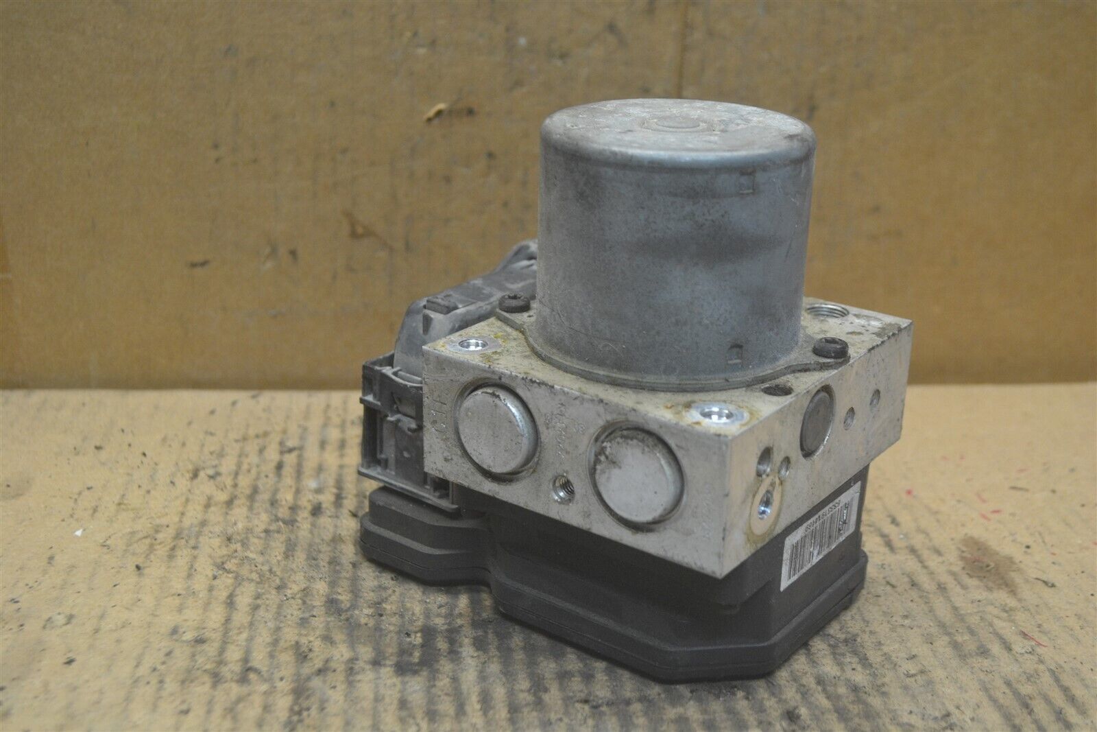 2014 Chevrolet Sonic ABS Pump Control OEM 95317942 Module 612-12A3 ...