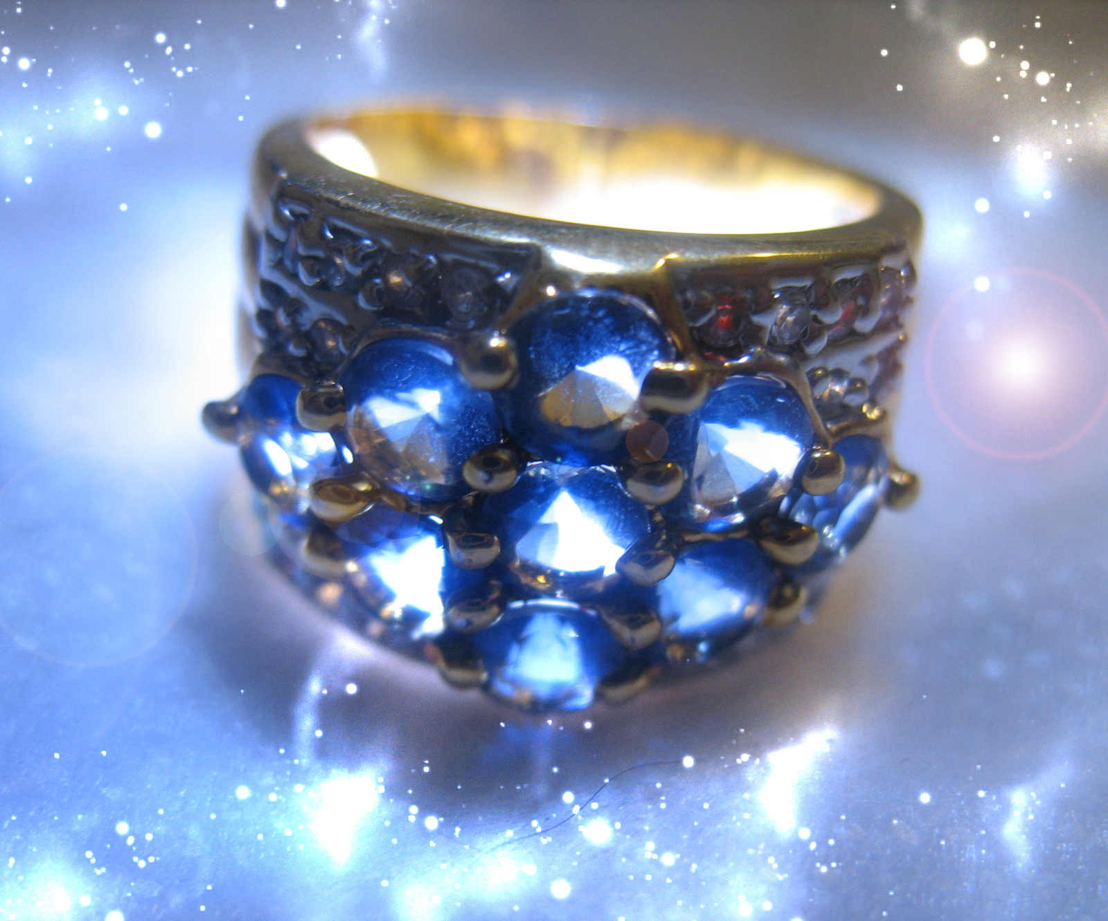 HAUNTED RING REGAL POWER AND INFLUENCE THE GOLDEN ROYAL COLLECTION ...