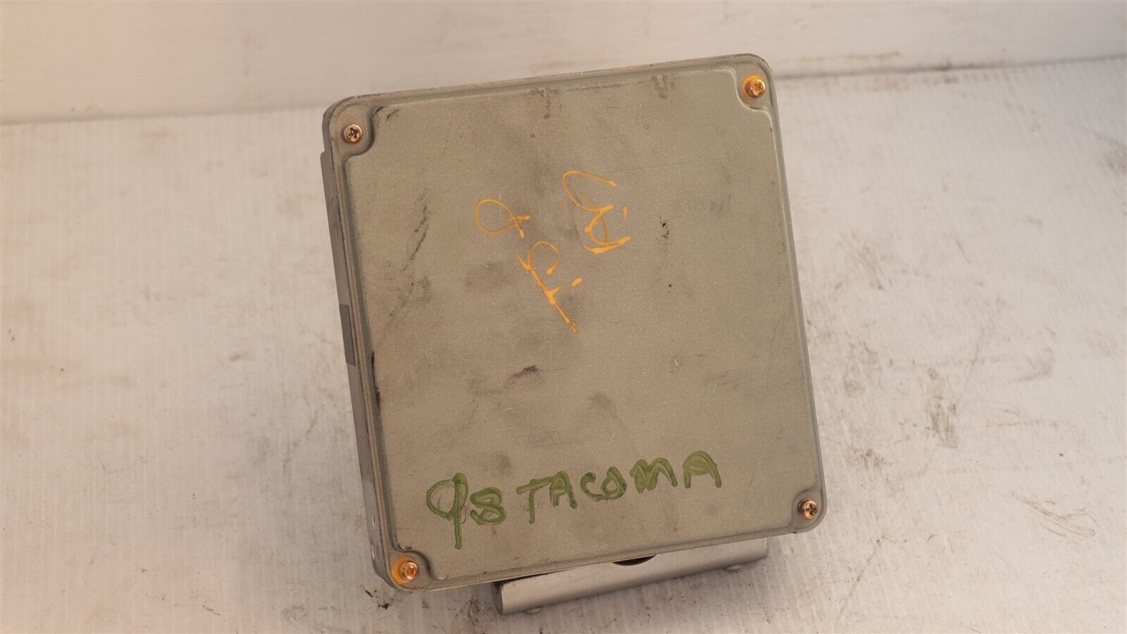 Toyota 2RZ-FE ECM ECU PCM Engine Computer Control Module 89661-04351 ...