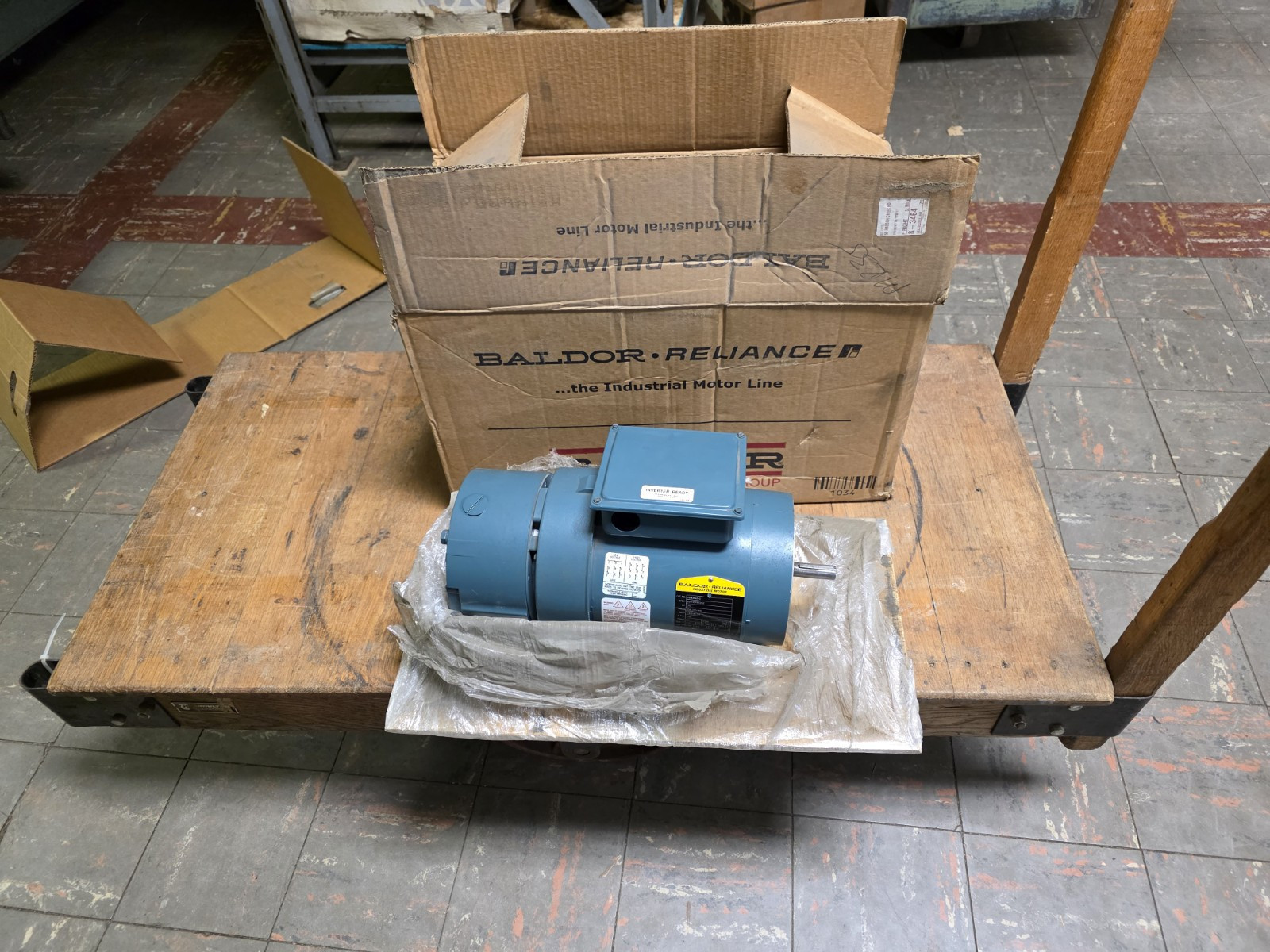 Baldor Cat VBM3542-D 3/4hp 3ph 1750 RPM. 230/460 Electric Brake Motor ...