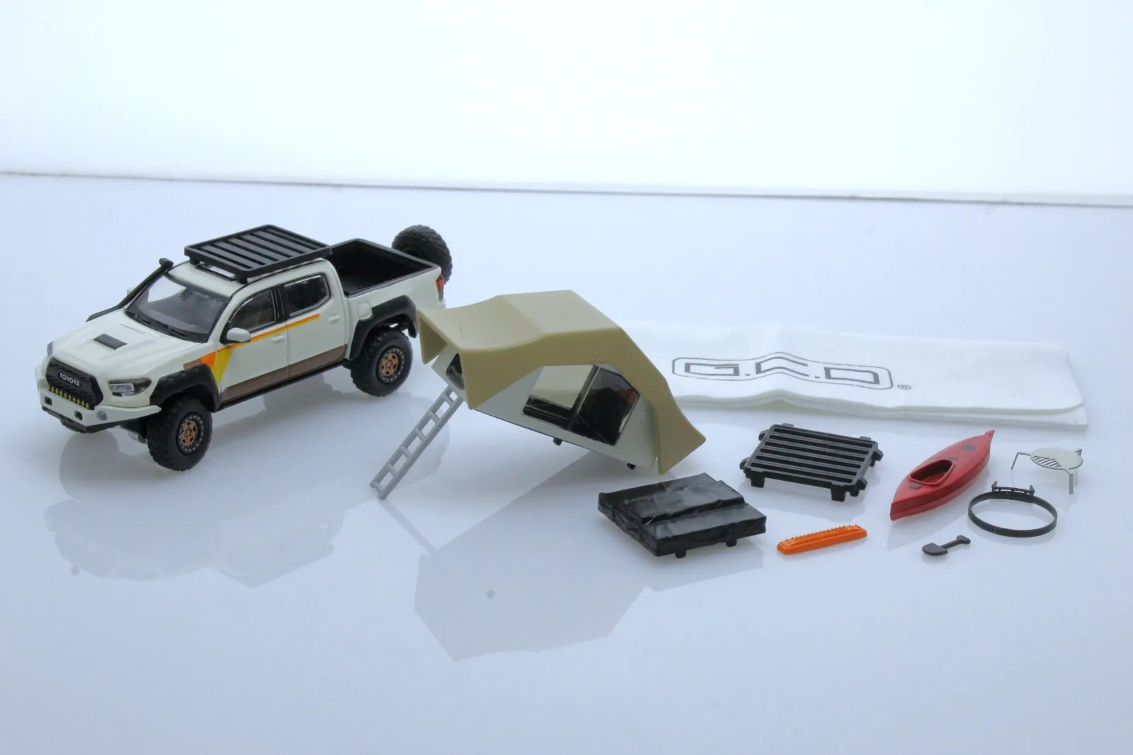 New Diecast 2021 Toyota Tacoma Trd Overland and 50 similar items