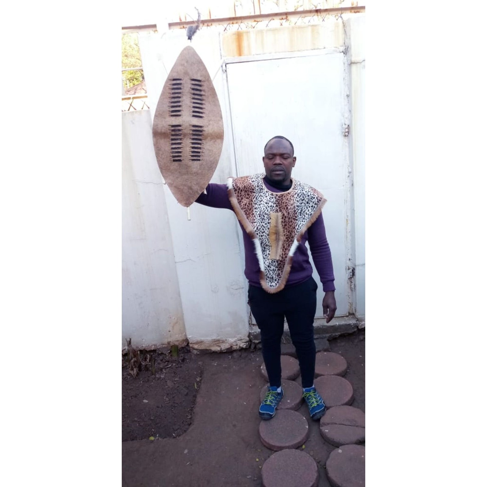 2 in 1 Zulu African Traditional cultural Shield, African warrior hat ...