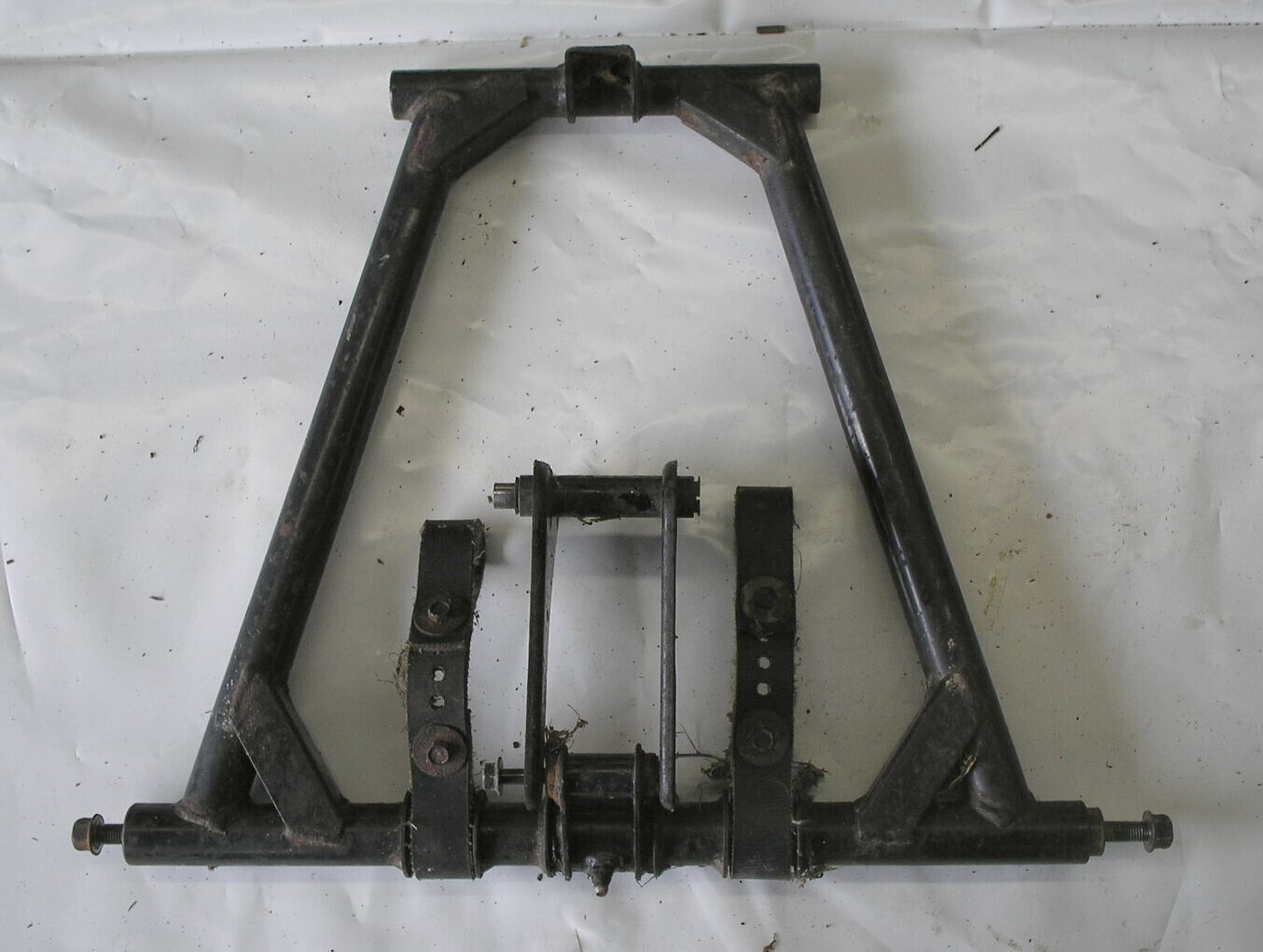 1995 Yamaha VMax 600 LE Rear Suspension Front Pivot Arm - Shocks ...