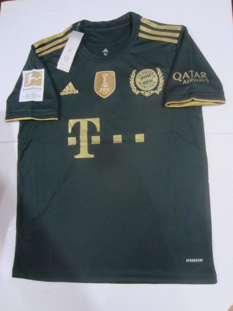 Robert Lewandowski Bayern Munich Oktoberfest Stadium Green Soccer ...