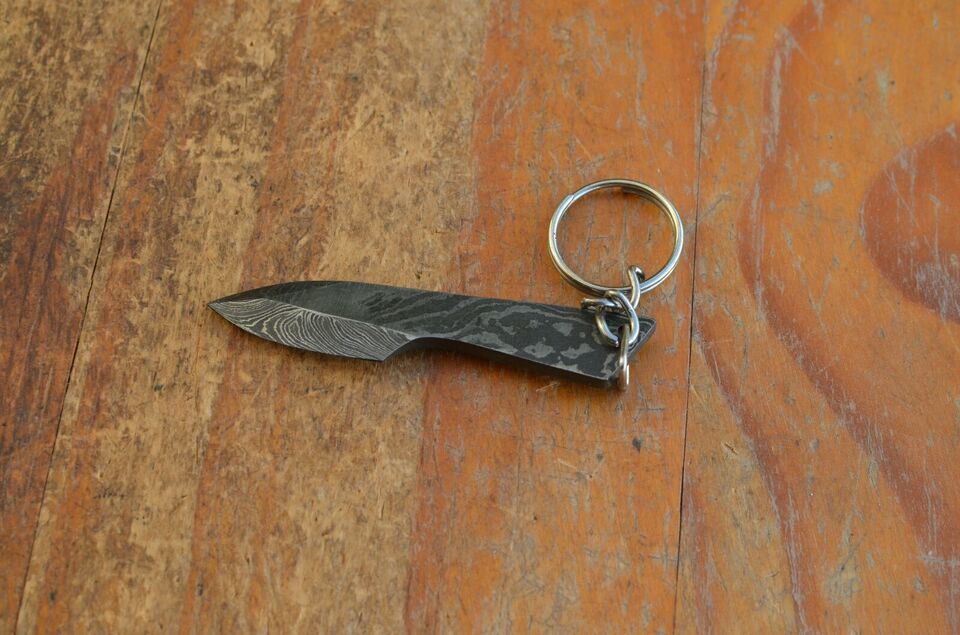 hand forged key chain in damascus steel new from the Eagle Collectionc ...