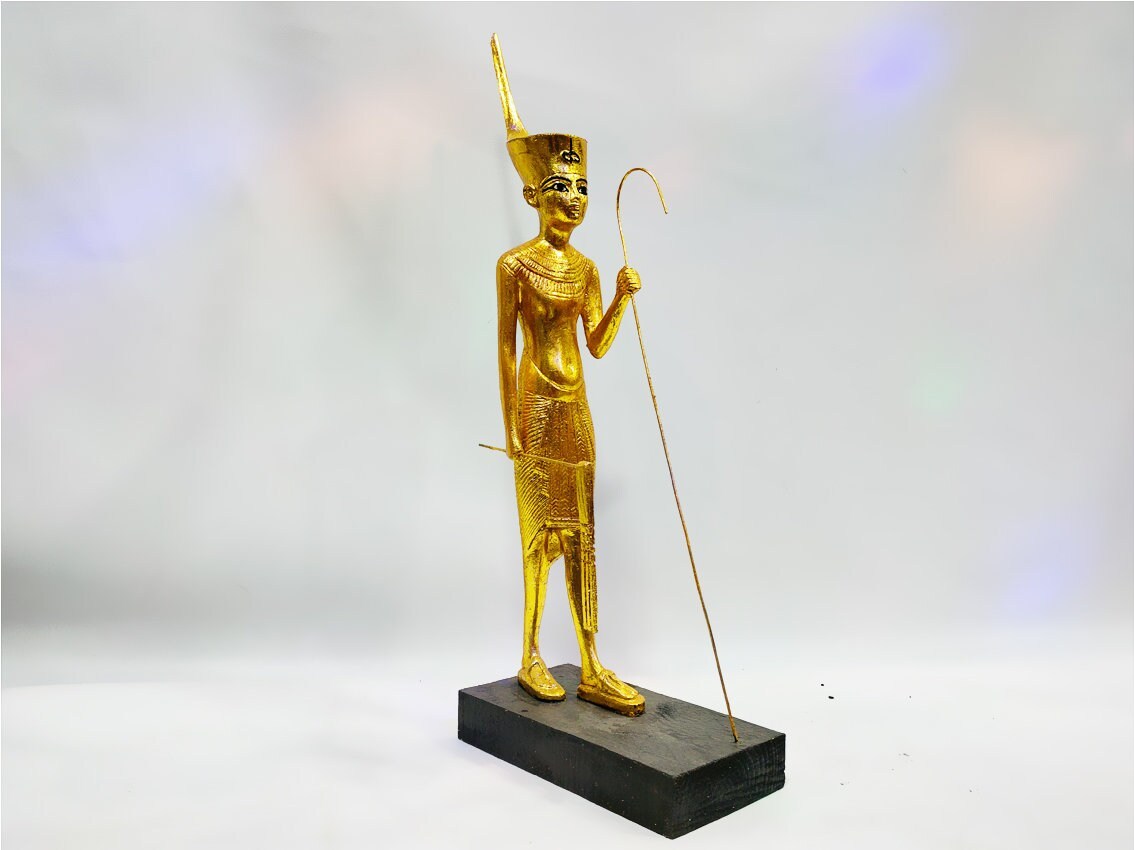 Rare statue of King Tutankhamun. Similar statue. Museum statue. 24 ...